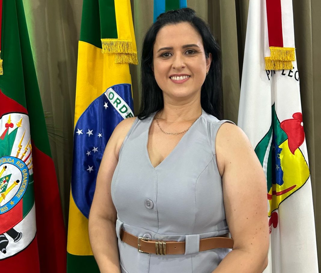 Indicação da Vereadora Débora Rosa da Silva é atendida pelo Prefeito ...